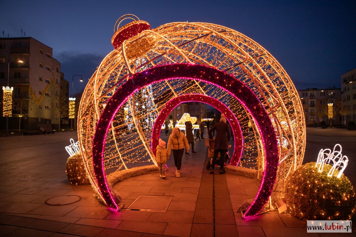 Rozświetlony rynek w Lubinie [GALERIA] | Lubin - Portal Miasta