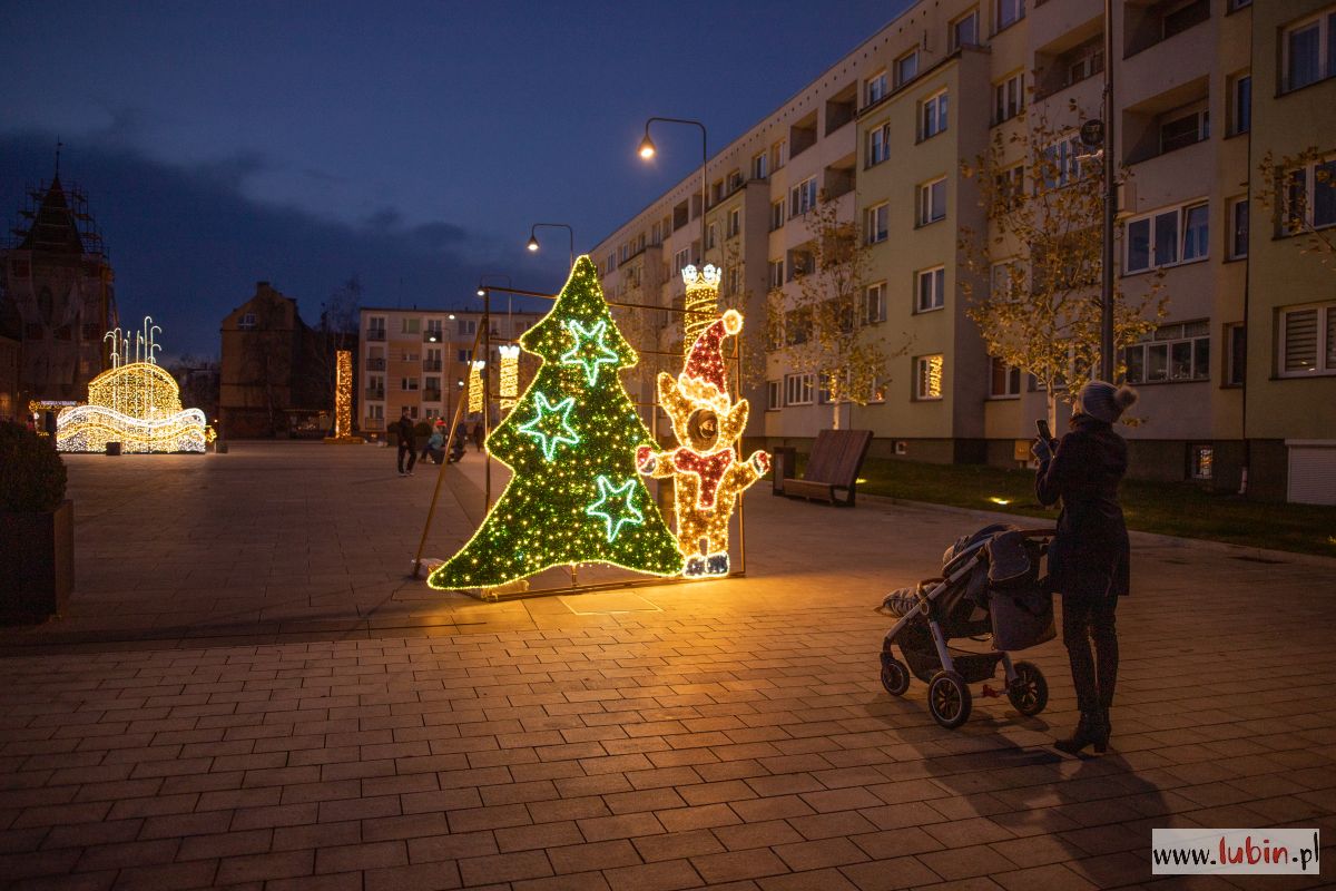 Rozświetlony rynek w Lubinie [GALERIA] | Lubin - Portal Miasta