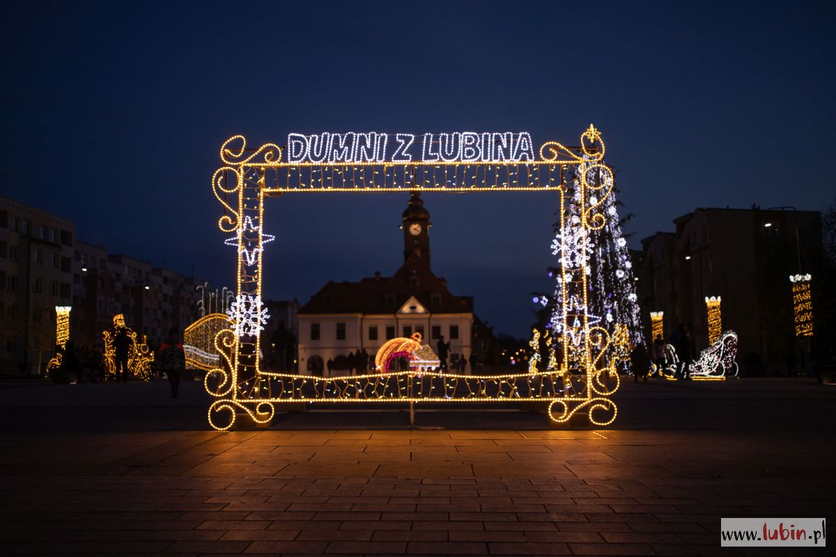 Rozświetlony rynek w Lubinie [GALERIA] | Lubin - Portal Miasta