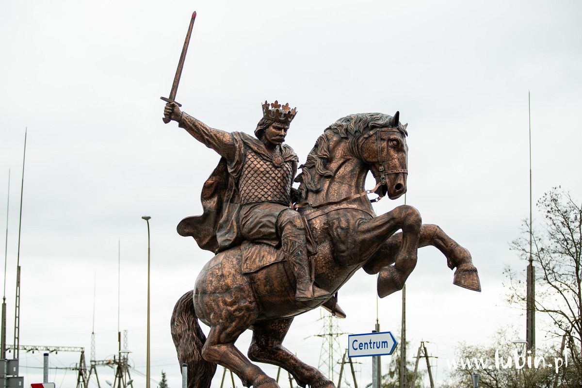 Chrobry, rzeźba, rondo, 2024 (2) | Lubin - Portal Miasta